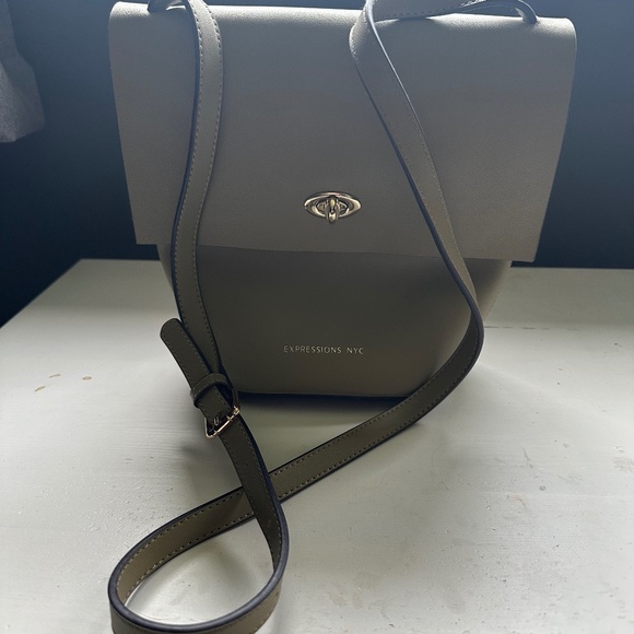 Expressions | Bags | Expressions Nyc Green Crossbody Bag | Poshmark